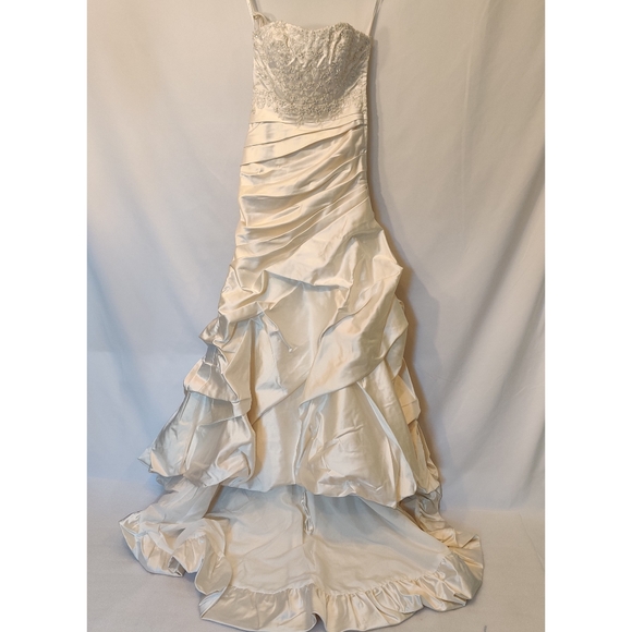 Private Label by G | Dresses | Private Label By G Nwot Sequin Wedding ...